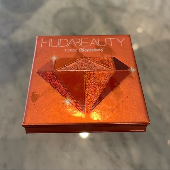 HUDA BEAUTY | Makeup | Huda Beauty Topaz Obsessions Palette | Poshmark